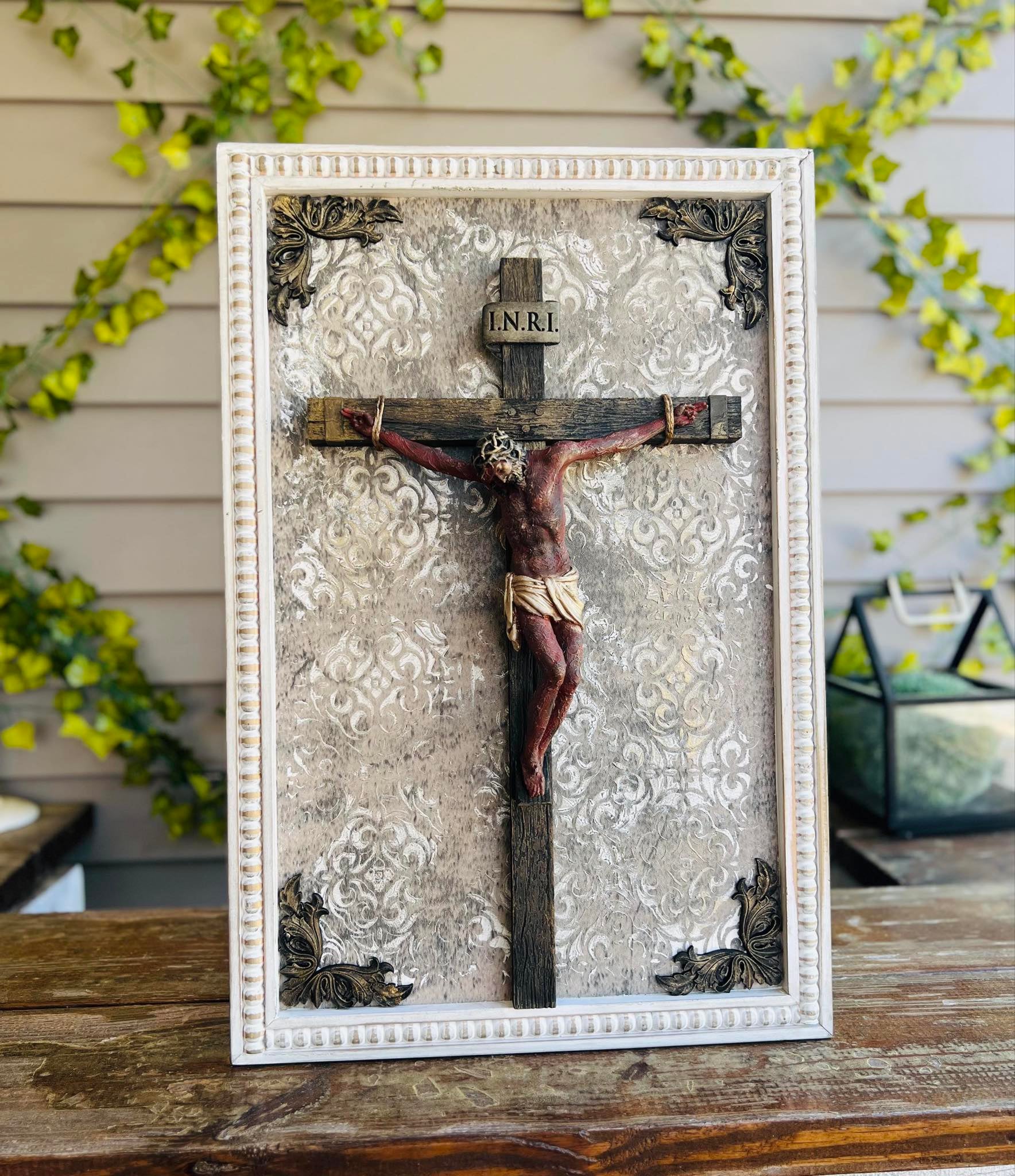 Our Crucified Lord Frame in Realism- Textured Art | Southern Saint ...
